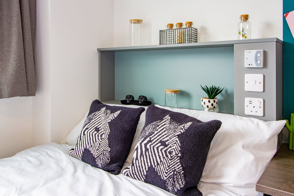 Accessible Silver Studio to let at The Gate, Eyre Street, Sheffield Hallam University, Sheffield ...